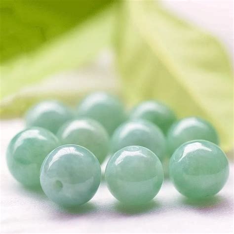 Натуральный нефритовый бисер товары светильник зеленый лед вид нефрита бусины сделай сам