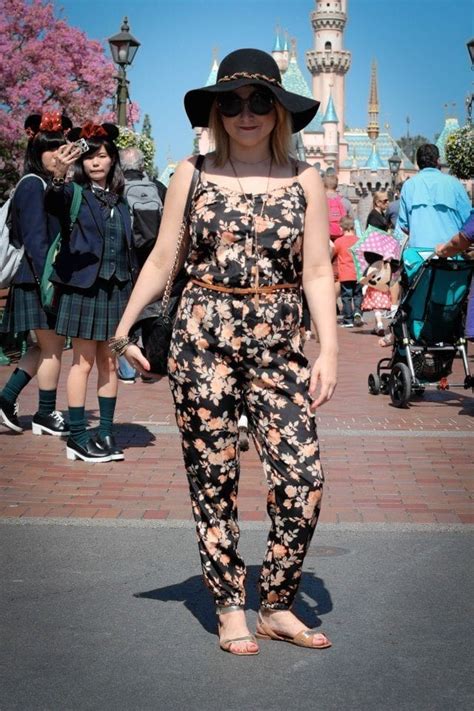 20 Cute Outfits To Wear At Disney World For Memorable Trip