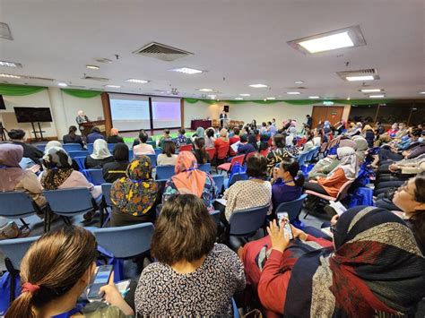 Pusat Pakar Perubatan Normah Adakan Persidangan Kejururawatan Tahunan