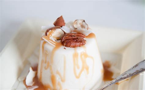 Panna Cotta à la noix de coco et topping caramel Agathe Duchesne