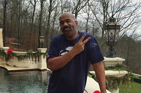 Steve Harvey Is Having Fun With His Miss Universe Gaffe