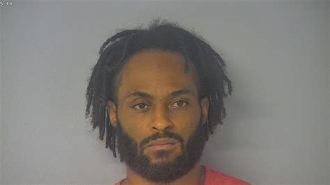 Man Arrested For Threatening Williamsburg Business