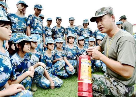 湖南嘉禾：开学第一课 消防知识记心间 人民图片网