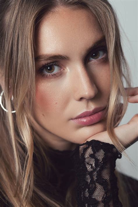 Mma Model Agency Agence De Mannequin