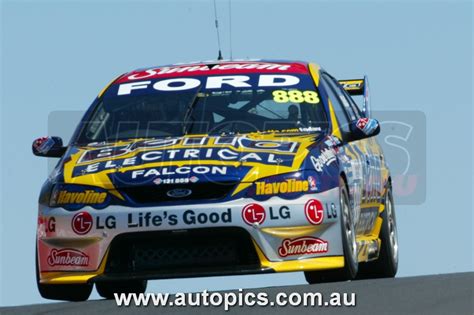 06ba10mc7009 Craig Lowndes And Jamie Windcup Supercheap Auto Bathurst