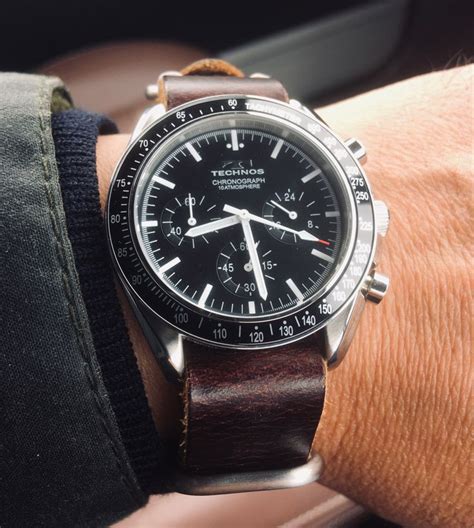 TECHNOS Chronograph | 時計