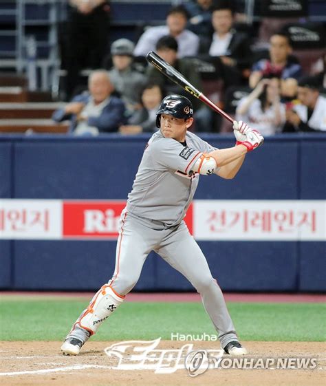 2강 구도를 깨다 한화 4연승 행진3천658일 만에 2위 도약 디스패치 뉴스는 팩트다