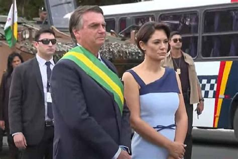 JAIR BOLSONARO e MICHELLE vão se separar afirma astróloga veja o que