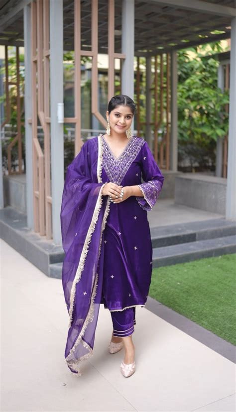 Ankita Singh In Devina Purple Velvet Suit Set Sitarah
