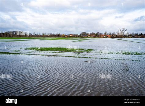 Hochwasser - überflutete Felder bei Bohmte im Landkreis Osnabrück ...