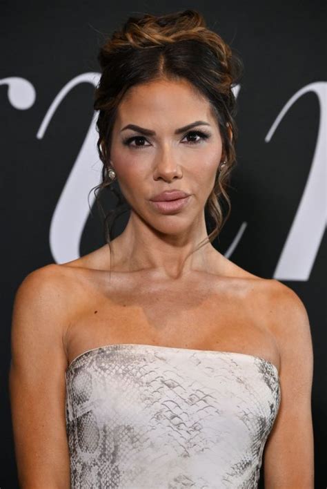 Mara Dorne Hawtcelebs