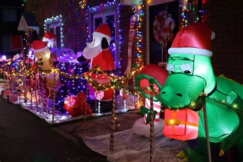 North Tyneside Street Comes Together With Christmas Light Display To