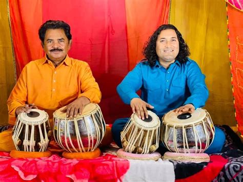 Ustad Rafeek Mohammed On Tabla With His Son Rahis Bharti Dhoad
