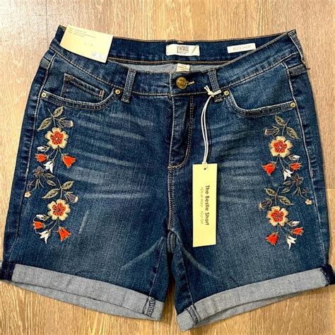 Vintage America Shorts Vintage America Floral Embroidered Boho Jean