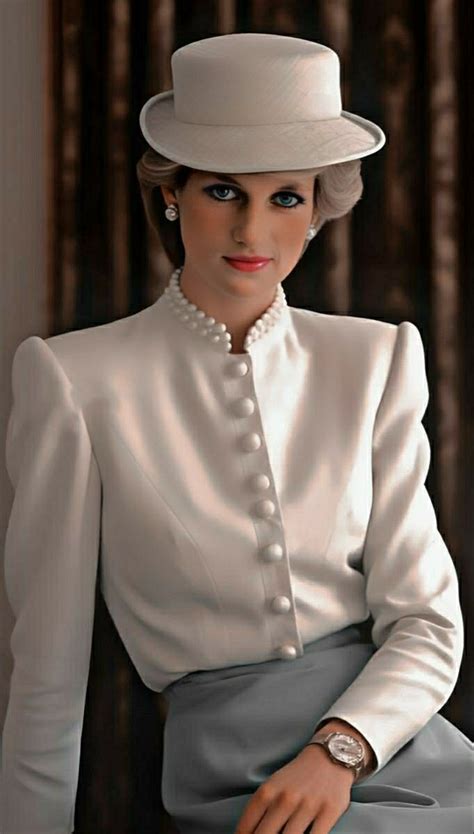 Pin Di Martin Forest Luc Su La Maison Royale Dangleterre Lady