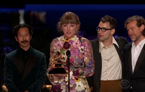 Hollywood Beyonce Taylor Swift Make Grammy History As Women Dominate