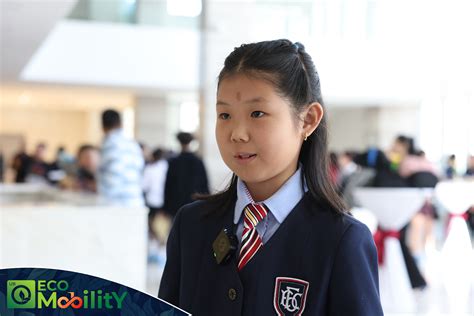 Шилдэг 100 сурагчид тэтгэлэг гардууллаа