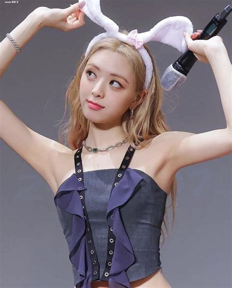ITZY - Yuna : r/KpopArmpit