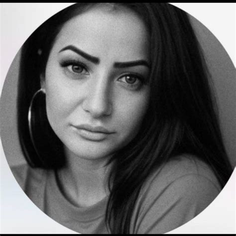 S Ka（sevin 1996） Snapchatストーリー、スポットライト、レンズ