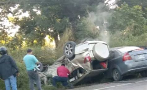 Dos Lesionados Por Fuete Accidente En La Carretera Villahermosa Teapa
