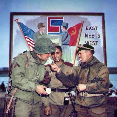 二戰彩色老照片：遭俘虜的德軍士兵，筆直地站在美軍士兵面前 每日頭條