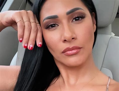 Simaria Mendes Revela Condições Para Retorno Aos Palcos Sua Música