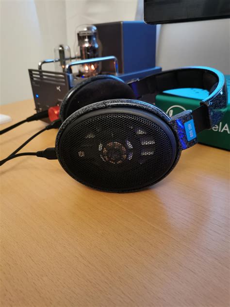 Damn Theese Are Smooth😳 Rheadphones