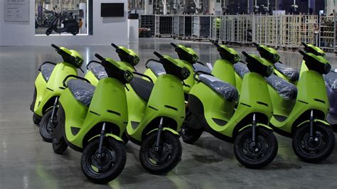 Ola Electric Store Count To Touch 4000 This Christmas Ceo Bhavish
