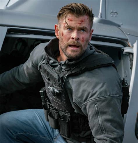 익스트림무비 신작 강도 영화 ‘크라임 101 2026년 2월 13일 개봉 크리스 헴스워스 배리 키오건 할 베리 마크 러팔로