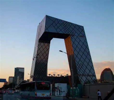 盤點老外眼中，中國最丑的十大建築「央視褲衩樓」居然不是第一！ Ifuun