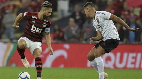 Diego perdeu 5 dos 14 pênaltis que cobrou no Flamengo Portal o Mundo