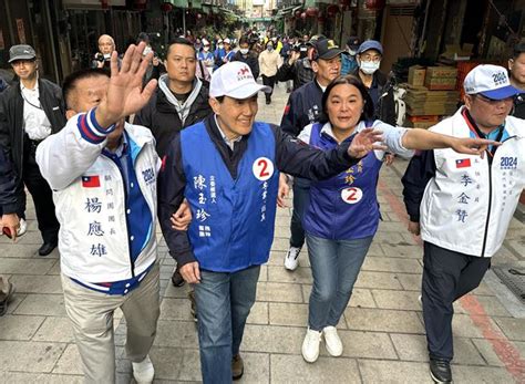 馬英九飛金門合體陳玉珍造勢 連掃3鄉鎮老少通吃魅力不減 政治 中時