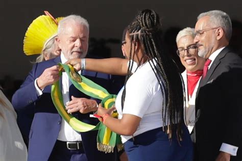 No Planalto Lula Se Dirige Ao Público Leia A íntegra Do Discurso