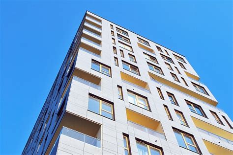다층 새로운 현대 아파트 건물입니다 아파트의 세련 된 생활 블록 0명에 대한 스톡 사진 및 기타 이미지 0명 개발 건물
