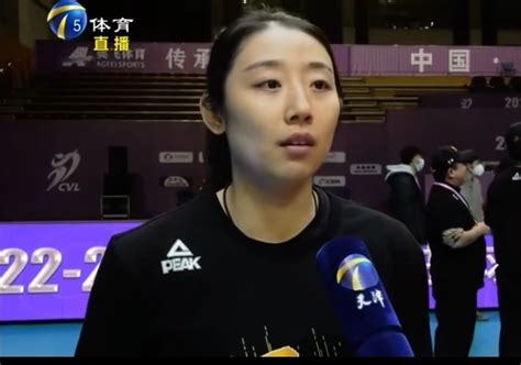 蔡斌笑了！姚迪官宣出国打球，将来与朱婷一起回归中国女排创辉煌腾讯新闻