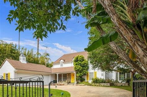 Betty Whites House Demolished Virtual Globetrotting