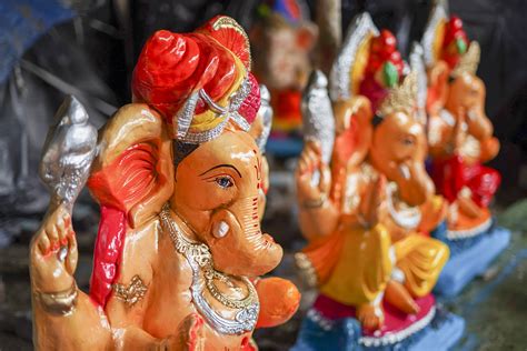 Ganesh Chaturthi गणेश चतुर्थी गणपति बप्पा की घर में स्थापना कब और