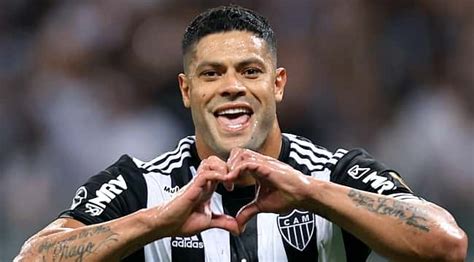 Hulk faz gol do meio da rua e Atlético MG vence o clássico contra o