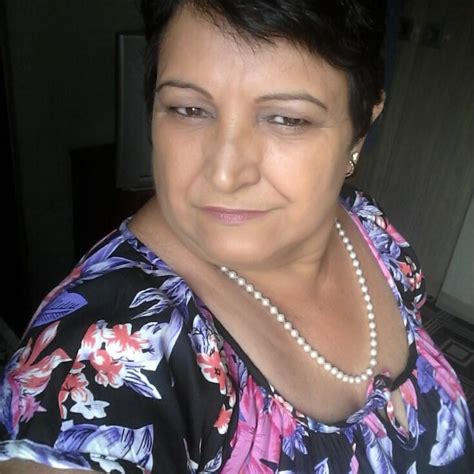 Živahna Mlada Baka ️