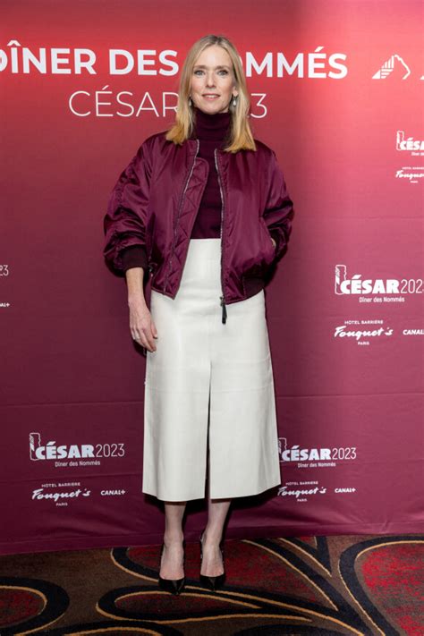 Virginie Efira Dévoile Ses Jambes Sublimes Dans Une Mini Robe Nommée