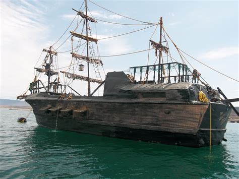 A Homemade Pirate Ship On A Lake In Arizona Arizona Lakes