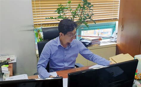 형사기소가 되었다는 사실만으로 직위해제 가능할까 네이버 블로그
