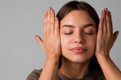 5 Yoga Wajah Yang Mudah Dilakukan Kapan Saja Bikin Awet Muda