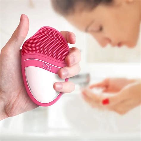 Silicone Cleansing Instrument USB Rechargeable Facial Cleansing Brush Sonic Vibration Mini Face