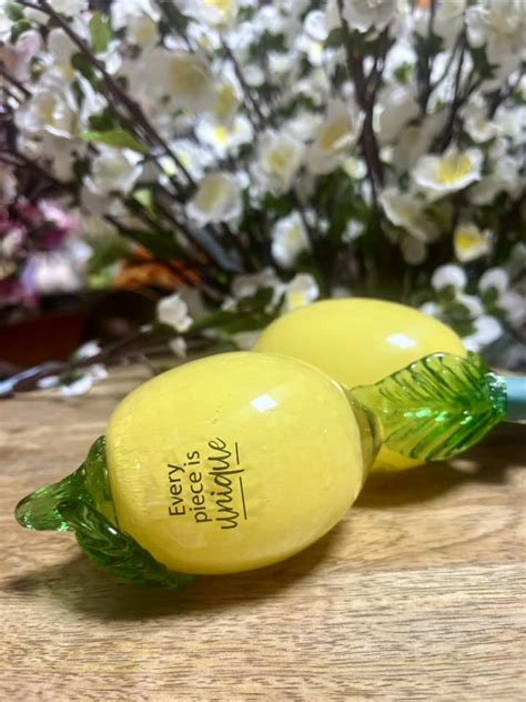 Panjara ფანჯარა 🍋მინის ხელნაკეთი ლიმონი 🍋ზომა 10 5 5 5 სმ 🍋ერთი ცალის ფასი 60 00 ლარი