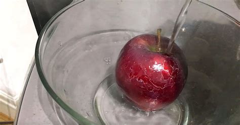 Как мыть яблоки