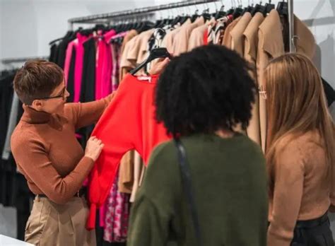 Mais Da Metade Dos Comerciantes Paranaenses Espera Aumento Ou