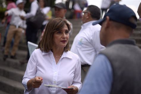 Karin Herrera No Ficción