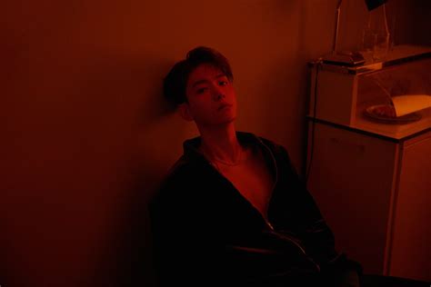 Update Exos Baekhyun Captivates In New Mv Teaser For Candy Soompi