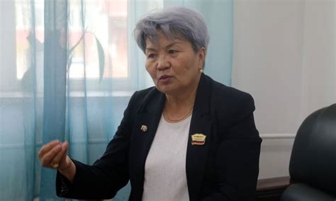 Б Оюунбилэг Аюул гэхээр хүмүүс том хүрээнд бодоод байдаг